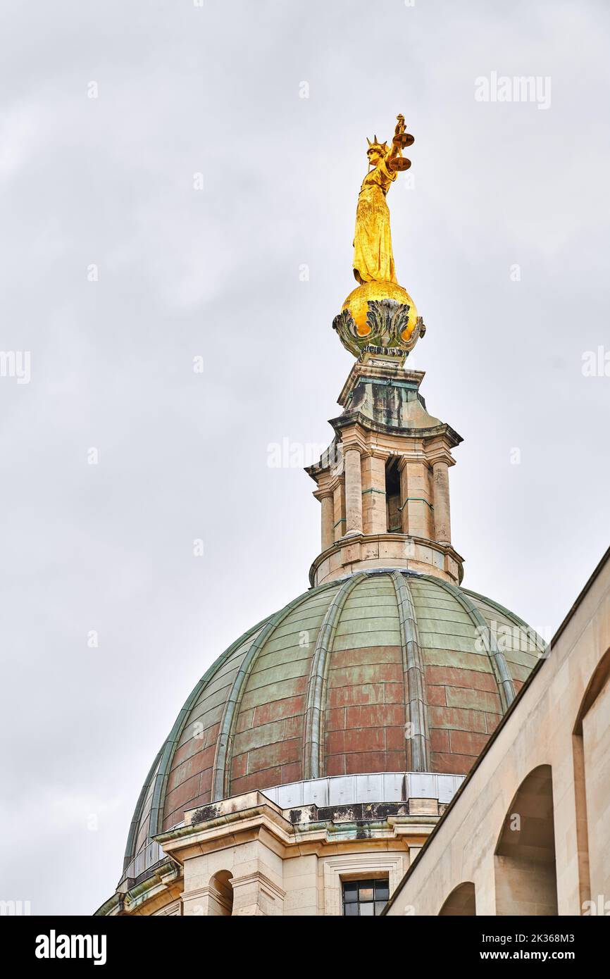 Gilded statue of justice above the Central Criminal Court, the Old ...
