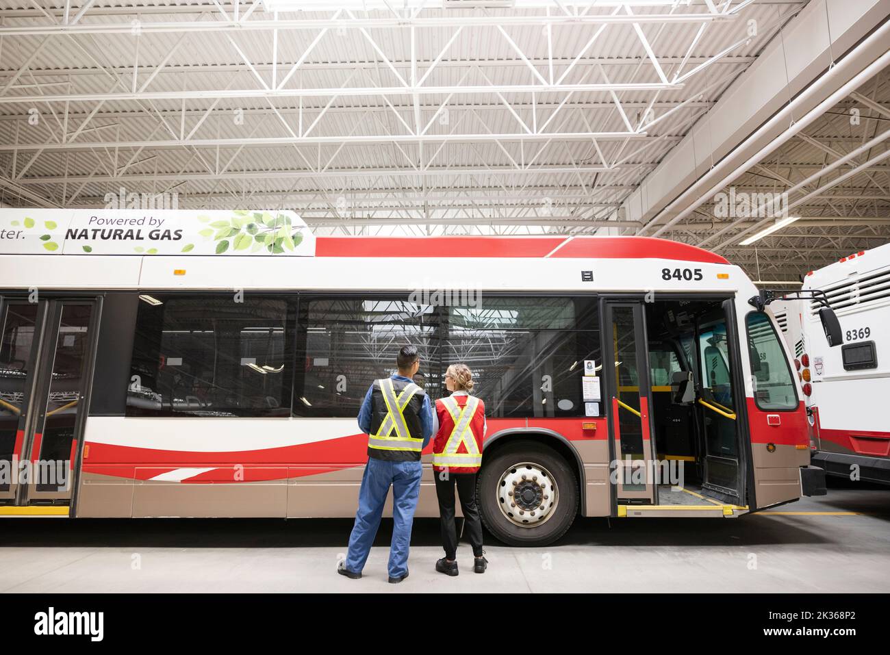 Transit garage hi-res stock photography and images - Alamy