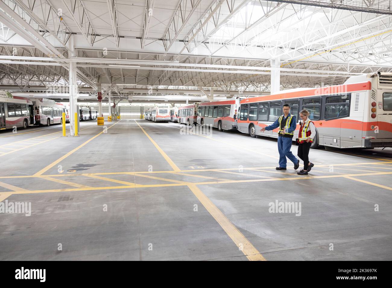 Transit walking hi-res stock photography and images - Alamy