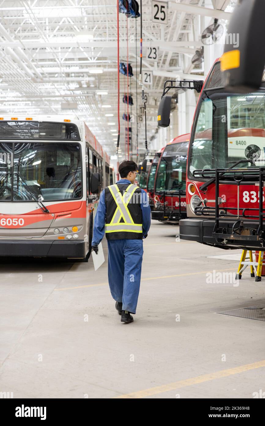 Inspection facility hi-res stock photography and images - Alamy