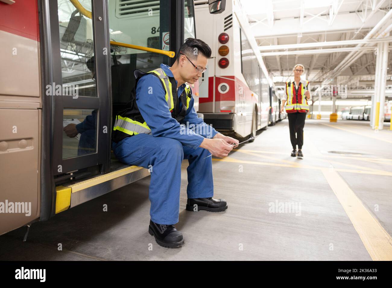 Bus transit hi-res stock photography and images - Alamy