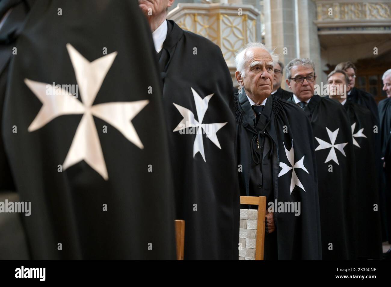 25 September 2022, Saxony-Anhalt, Halle (Saale): Knights of the Order ...