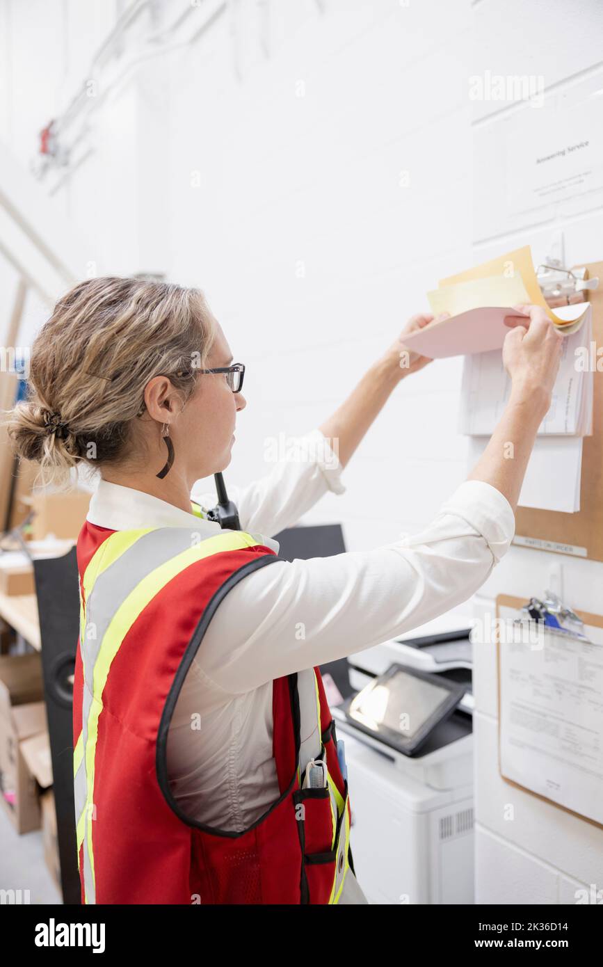 Female supervisor hi-res stock photography and images - Alamy