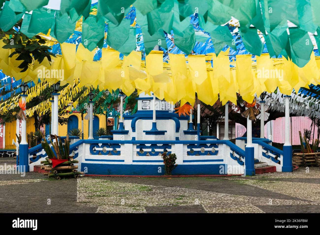 The view of a colorfully decorated monument in the park in Taperoa ...
