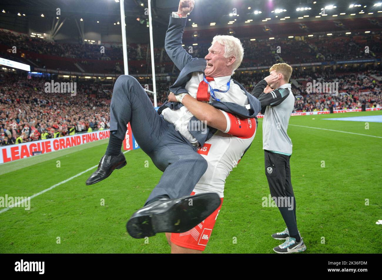 Manchester, England -24th September 2022 - St. Helens Chairman Eamon ...