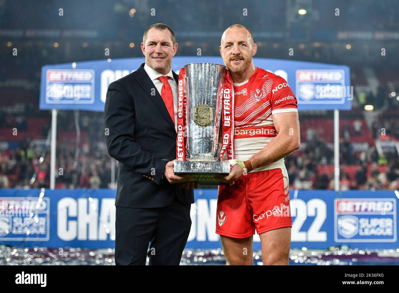 Manchester, England -24th September 2022 - St. Helens Head Coach ...