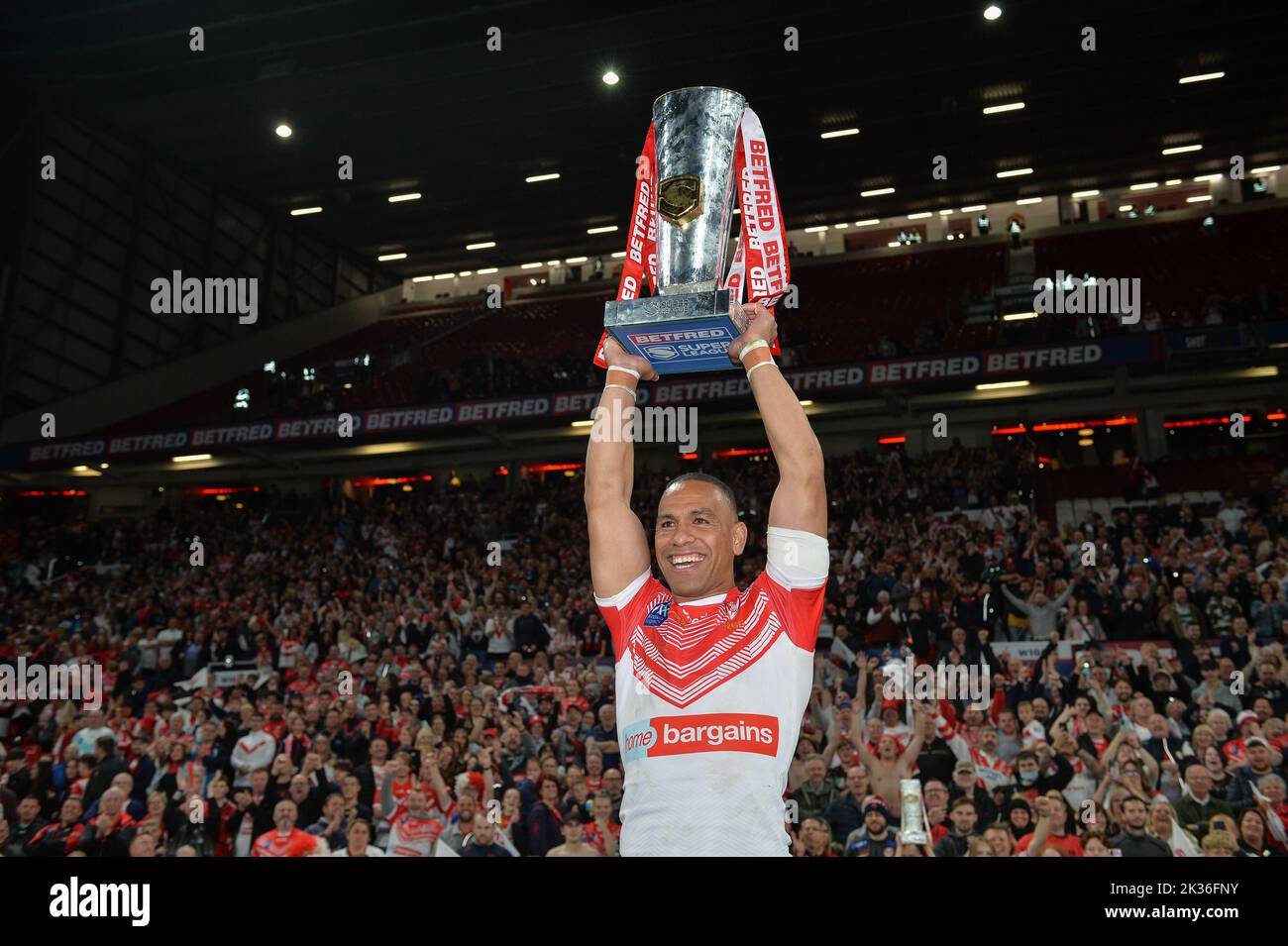Manchester, England -24th September 2022 - Will Hopoate of St Helens ...