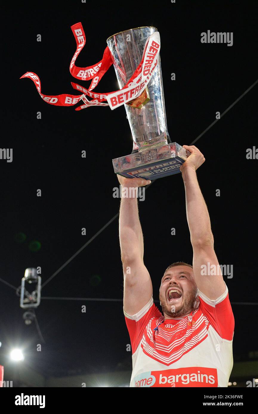 Manchester, England -24th September 2022 - Joe Batchelor of St Helens ...