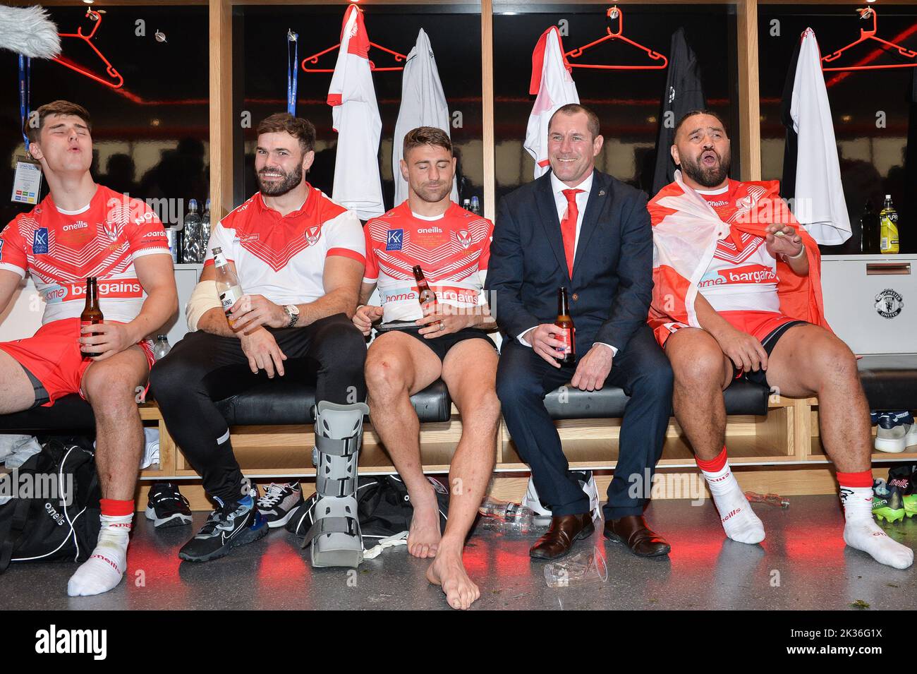 Manchester, England -24th September 2022 -Alex Walmsley of St Helens ...