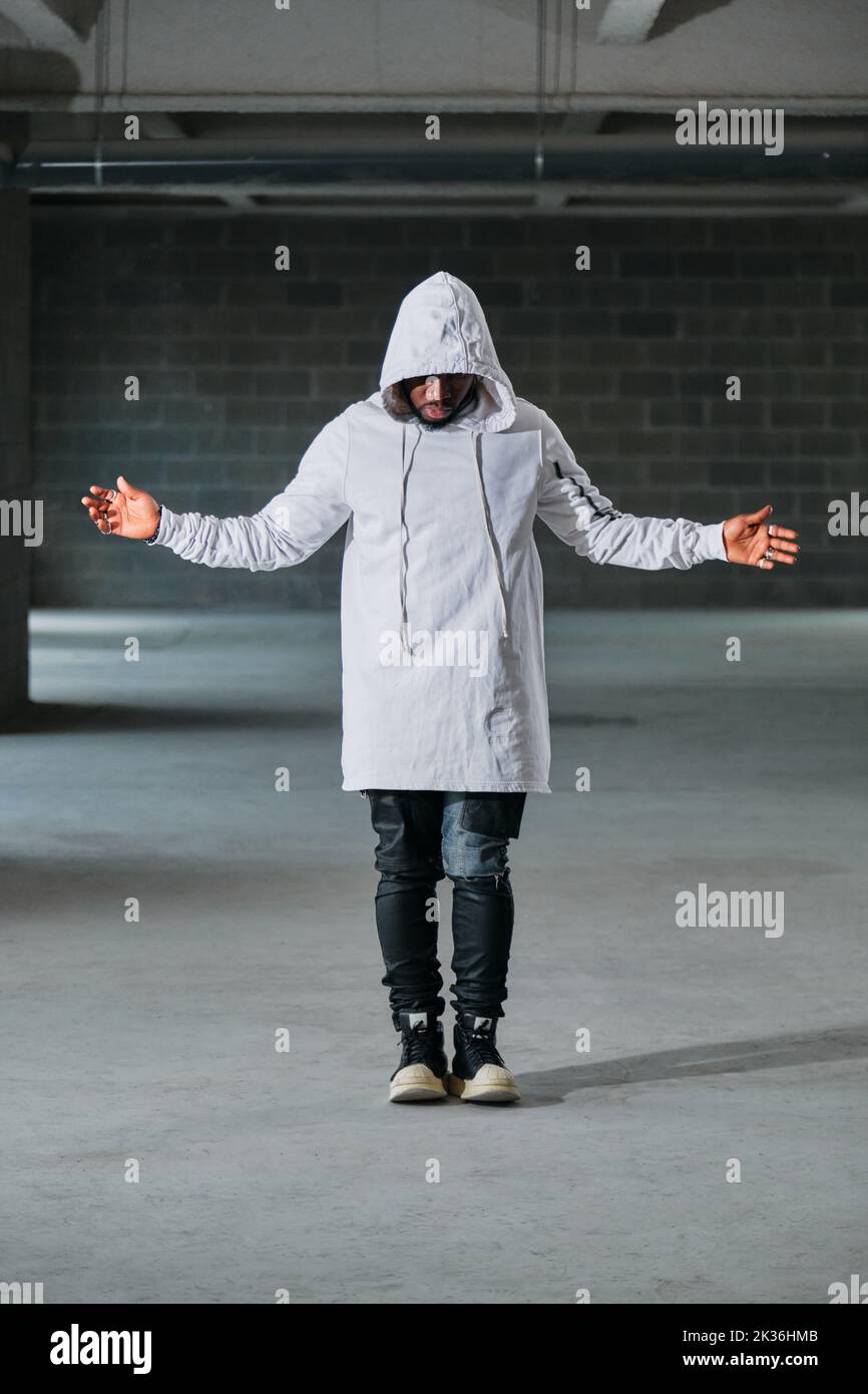 Hands apart hi-res stock photography and images - Alamy