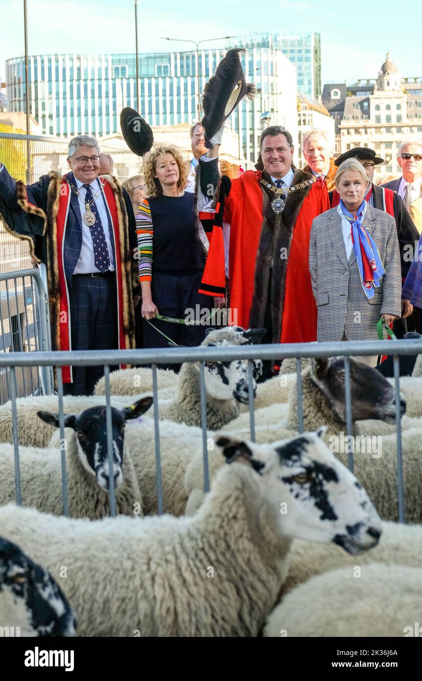 London Bridge, London, UK. 25th Sept 2022. The annual London Sheep ...