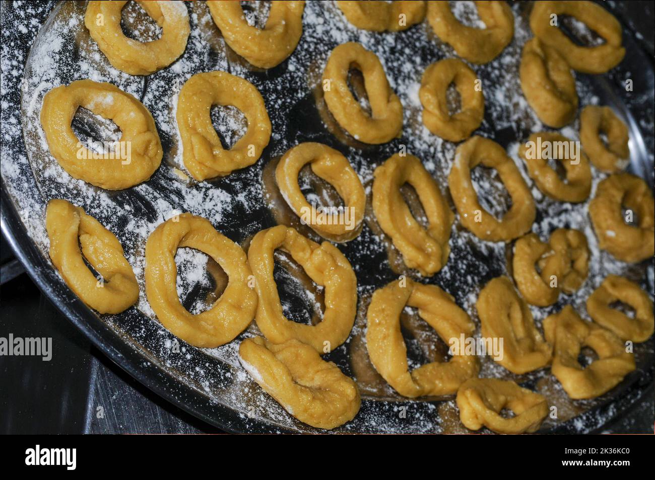 Dough to make the Castilian rosquillas, homemade traditional anise ...