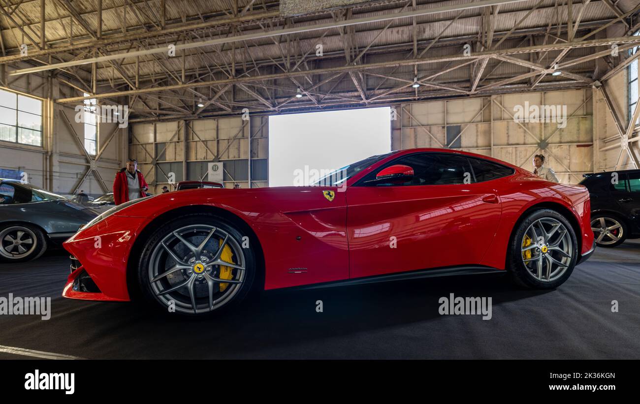 Ferrari f12 2013 hi-res stock photography and images - Alamy