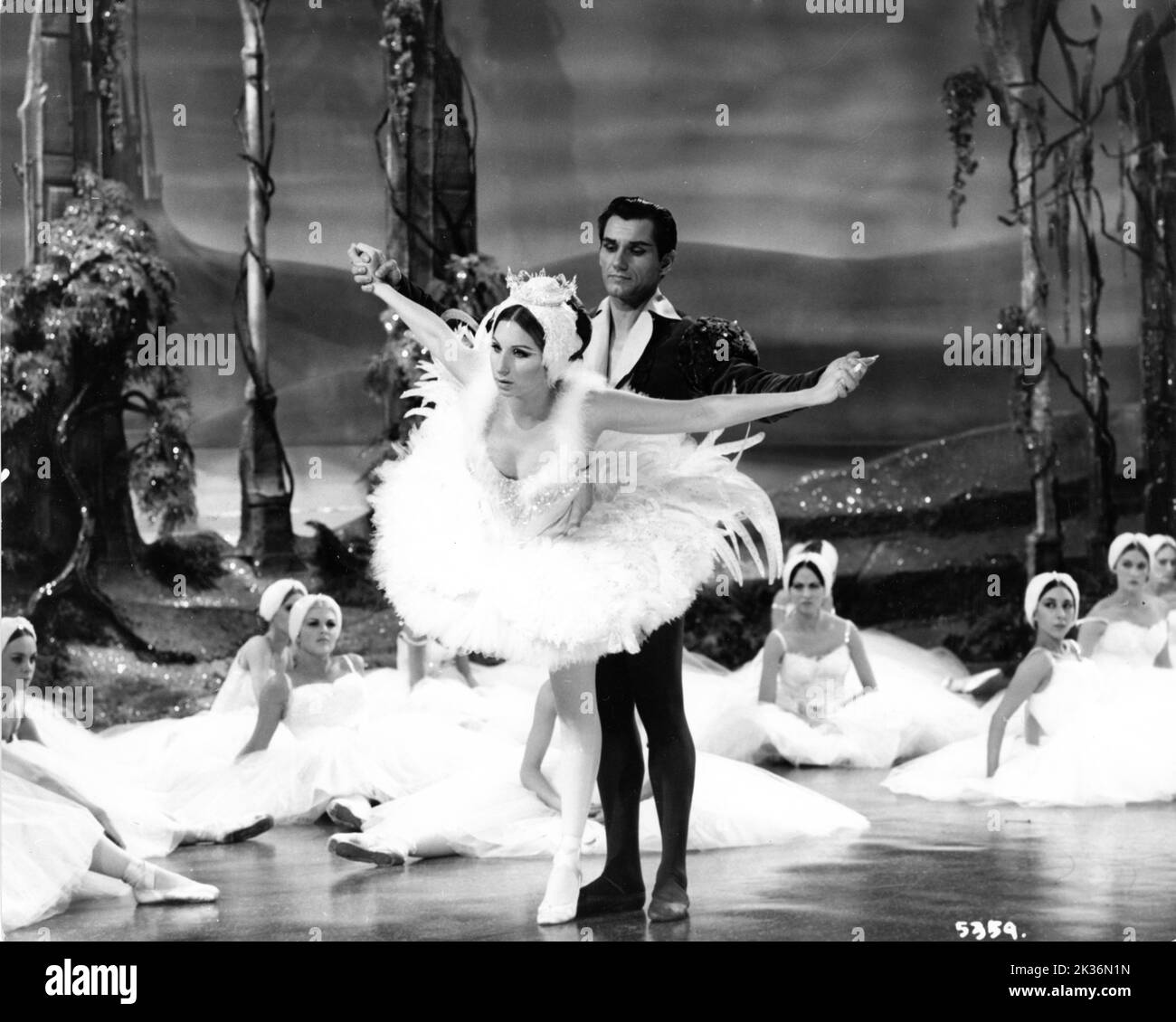 TOMMY RALL and BARBRA STREISAN as Fanny Brice with Ballet Dancers in ...