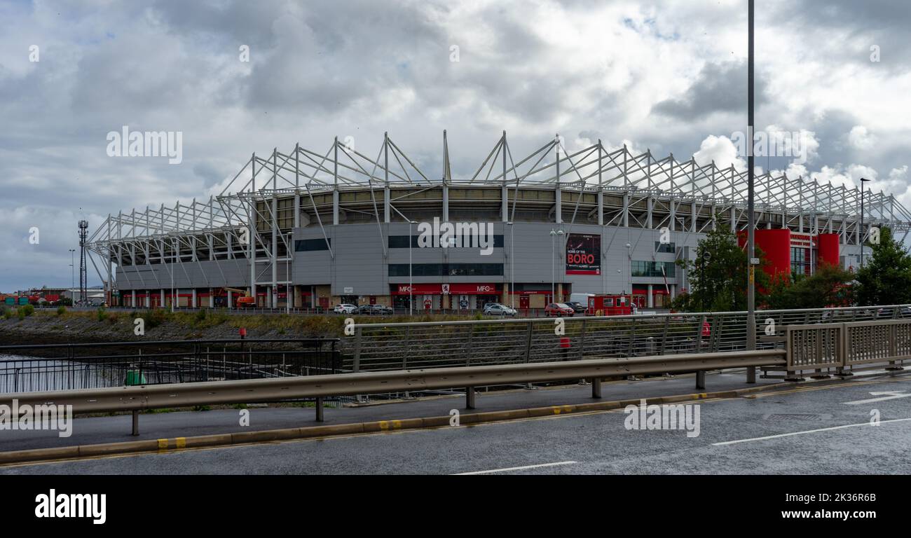 Riverside stadium hi-res stock photography and images - Alamy
