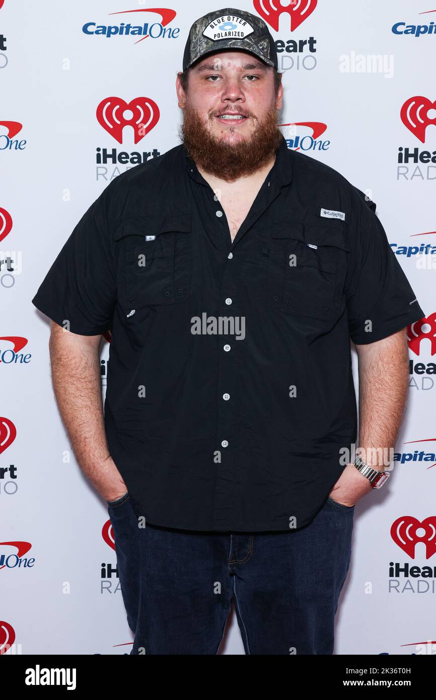 LAS VEGAS, NEVADA, USA - SEPTEMBER 24: Luke Combs poses in the press ...