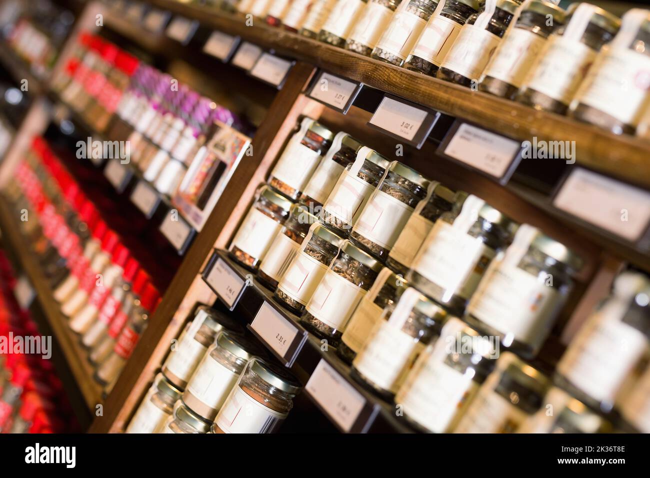 Bulk spices display hi-res stock photography and images - Alamy