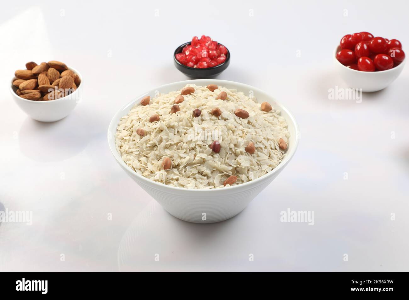 Raw Flattened Rice or Thick or thin Rice Flakes for Namkeen Chivda ...