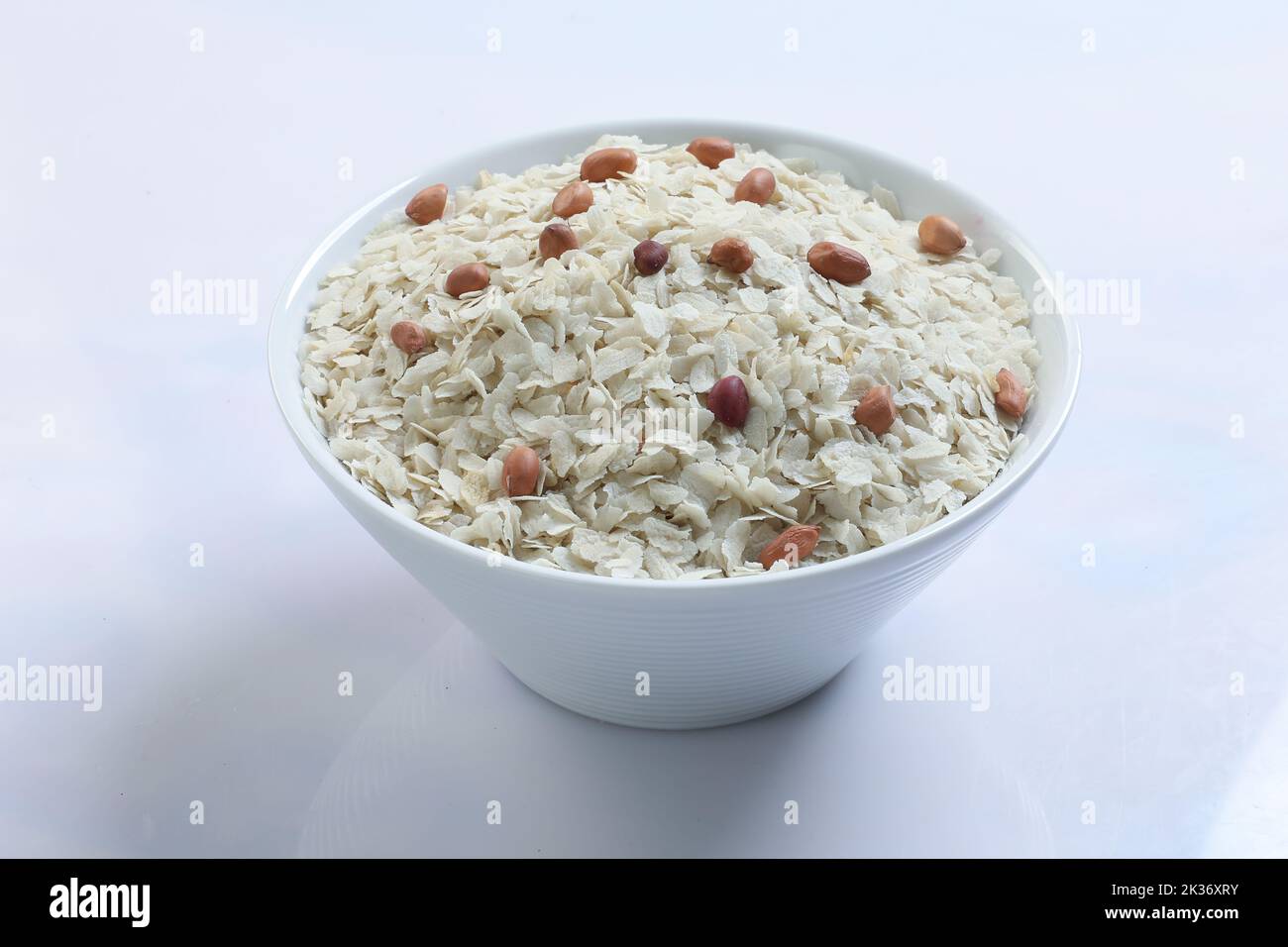 Raw Flattened Rice or Thick or thin Rice Flakes for Namkeen Chivda ...