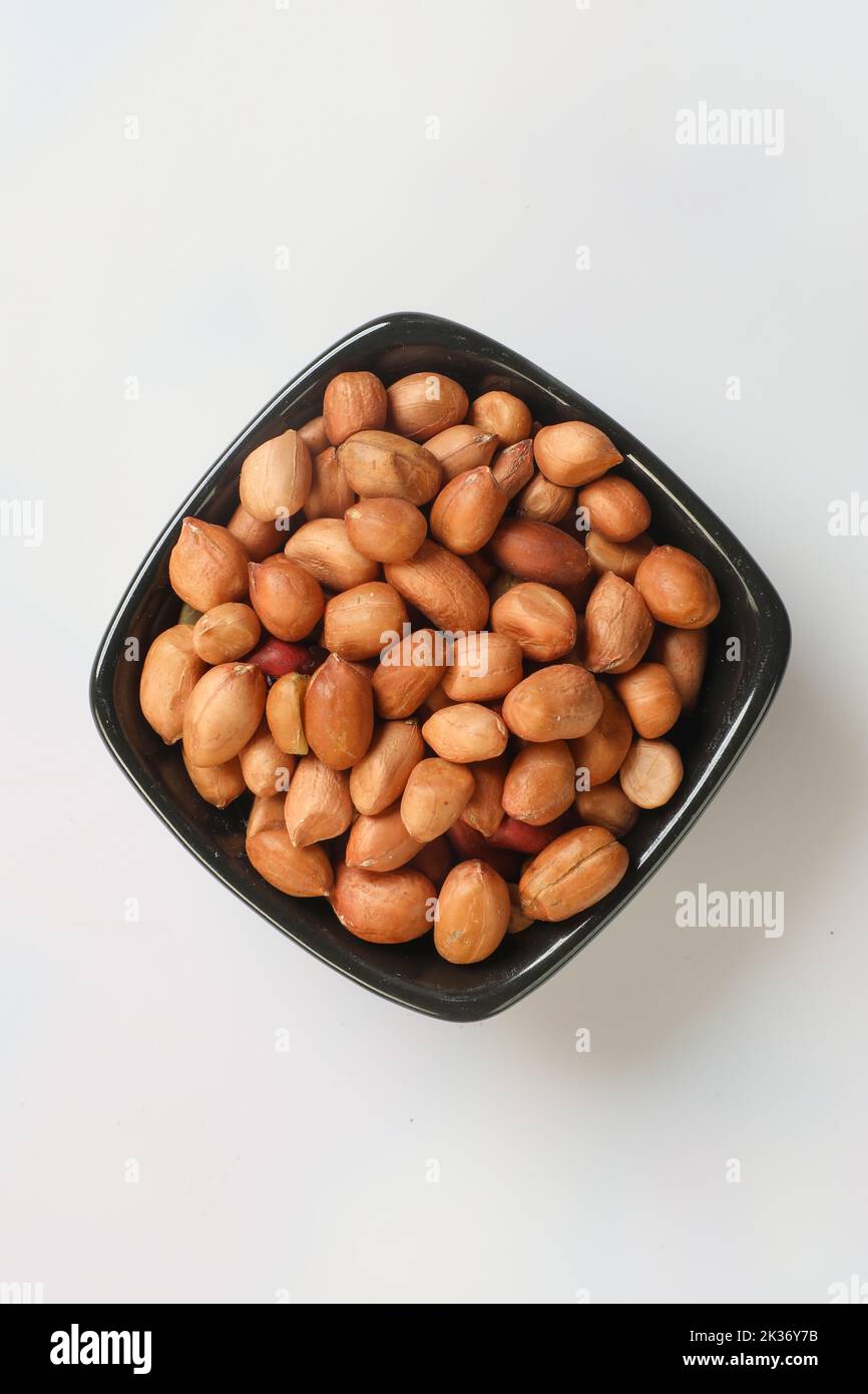 Big peanut set isolated on white background. Groundnuts shelled and in ...