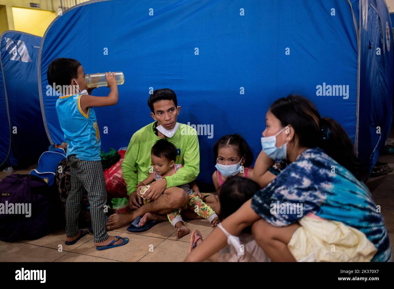 Family disaster preparation hi-res stock photography and images - Alamy