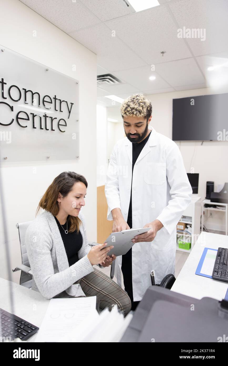 Health centre doctor reception hi-res stock photography and images - Alamy