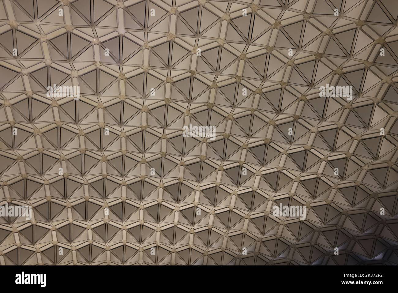 Hexagonal pattern hi-res stock photography and images - Alamy