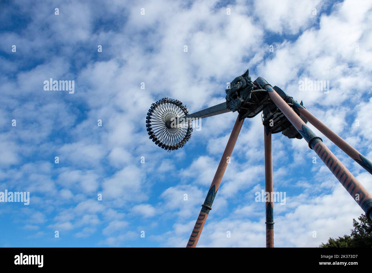 Amusement Park rotating flying UFO, hammer pendulum Stock Photo - Alamy