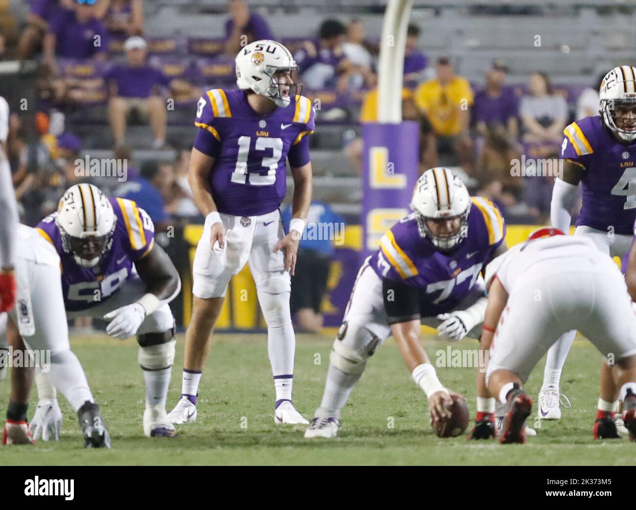 Lsu Tigers Quarterback Garrett Nussmeier 13 Scans The Field During A
