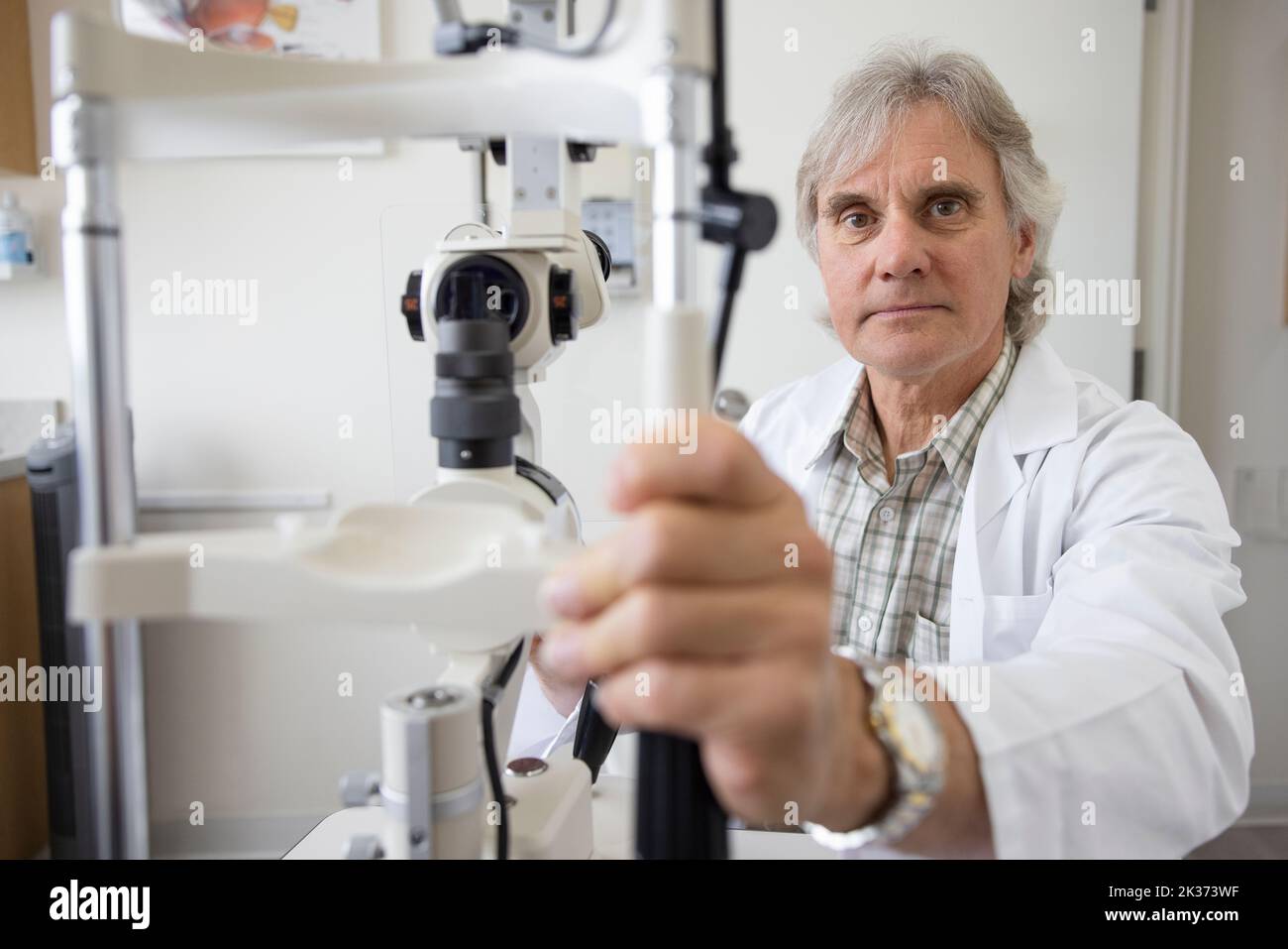 Professional responsibility hi-res stock photography and images - Alamy