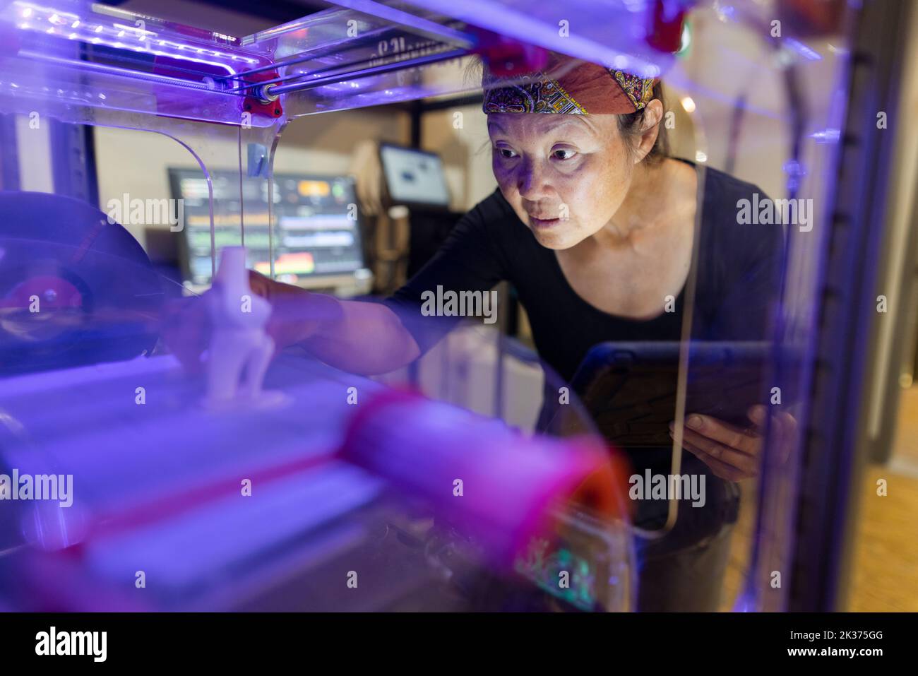 Using 3d technology hi-res stock photography and images - Alamy