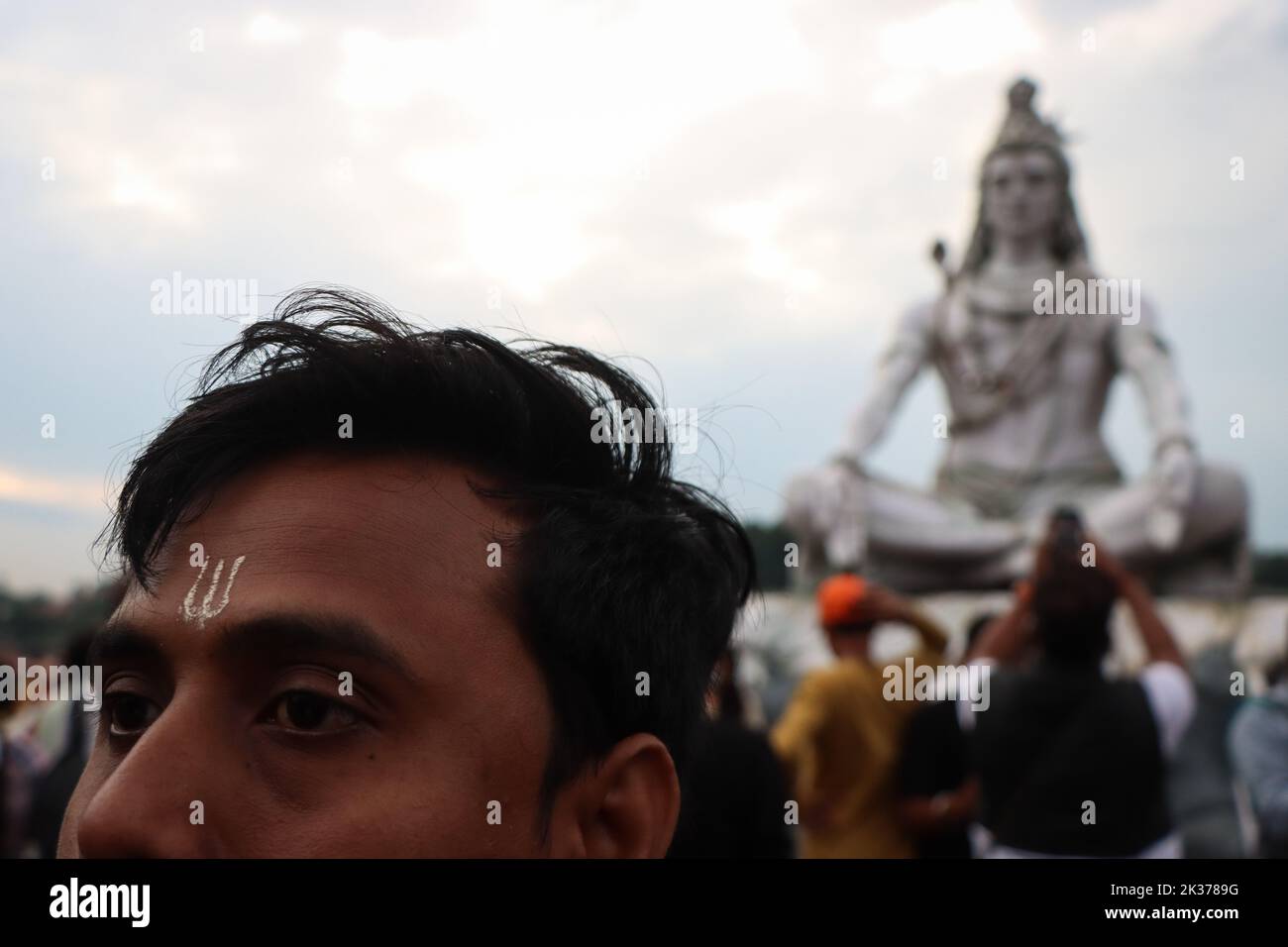 Rishikesh, Uttarakhand, India. 23rd Sep, 2022. A devotee with trishul ...
