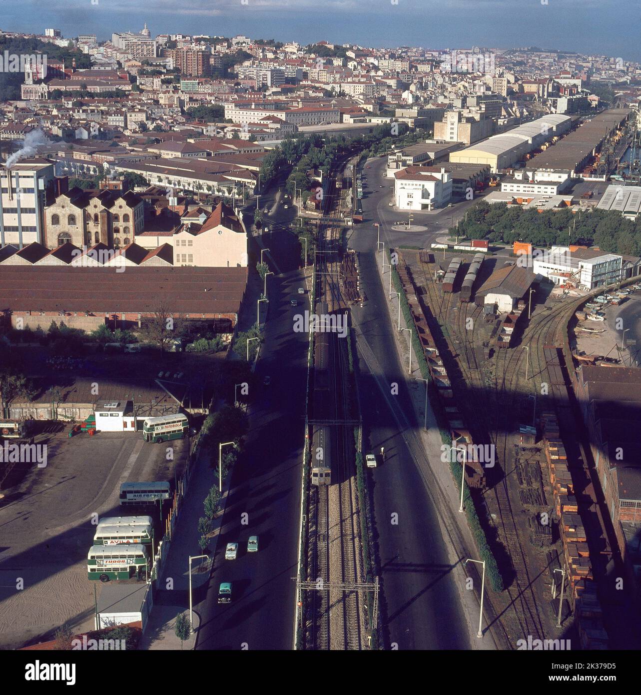 VIADUCTO JUAN PACHECO - FOTO AÑOS 60. Location: EXTERIOR. LISBOA ...