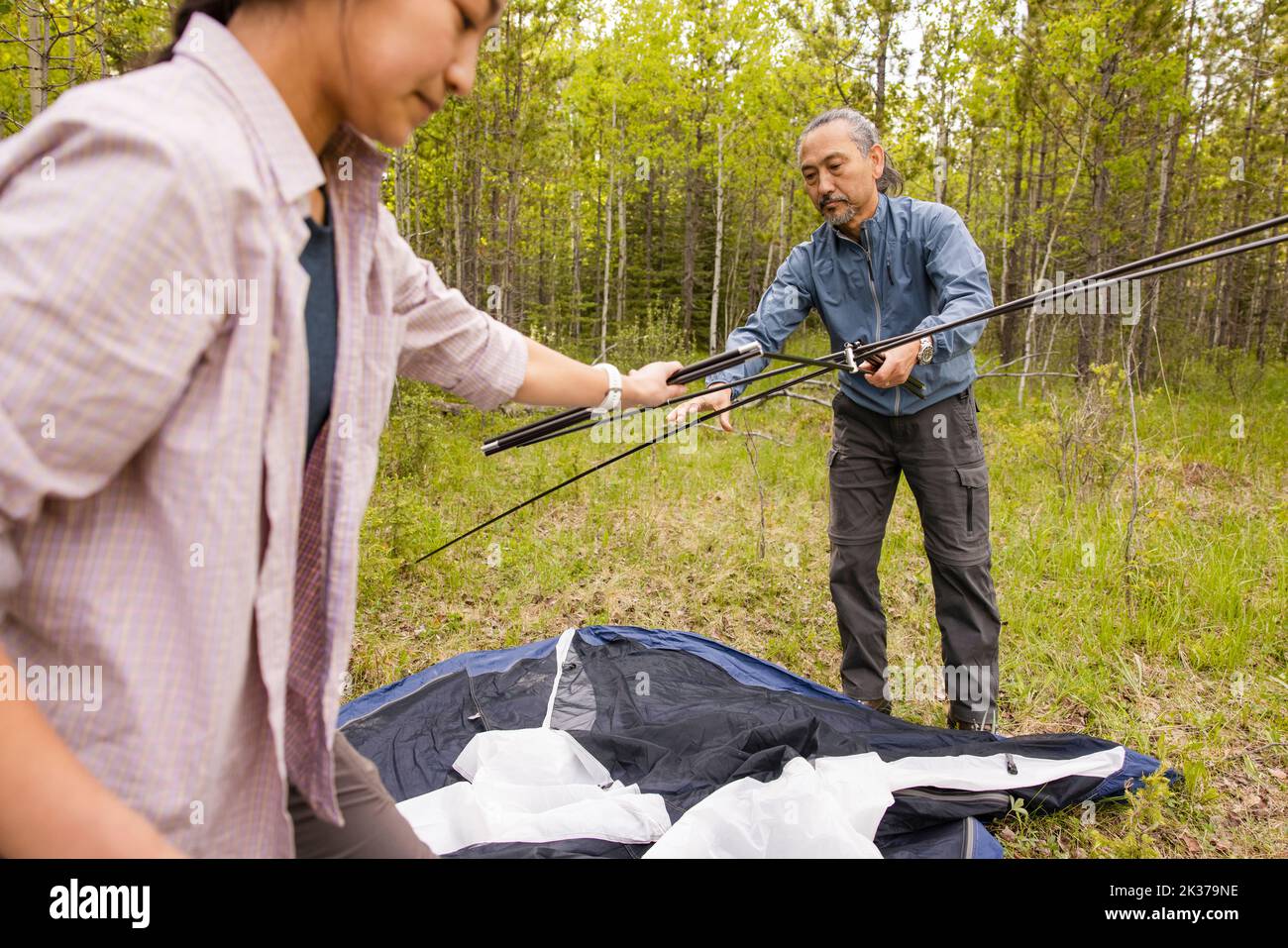 Pack up and leave hi-res stock photography and images - Alamy