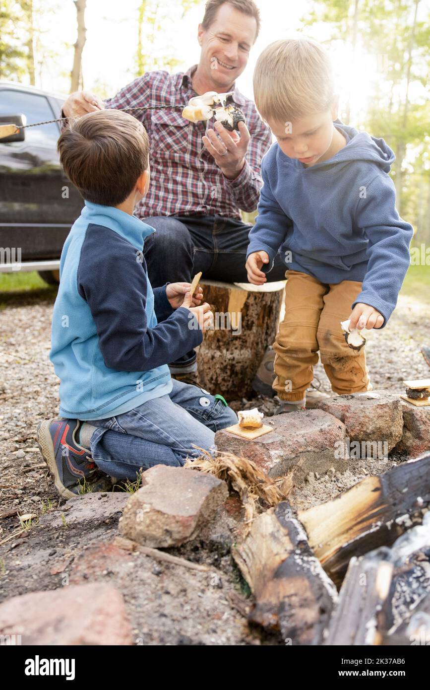 Smores car hi-res stock photography and images - Alamy