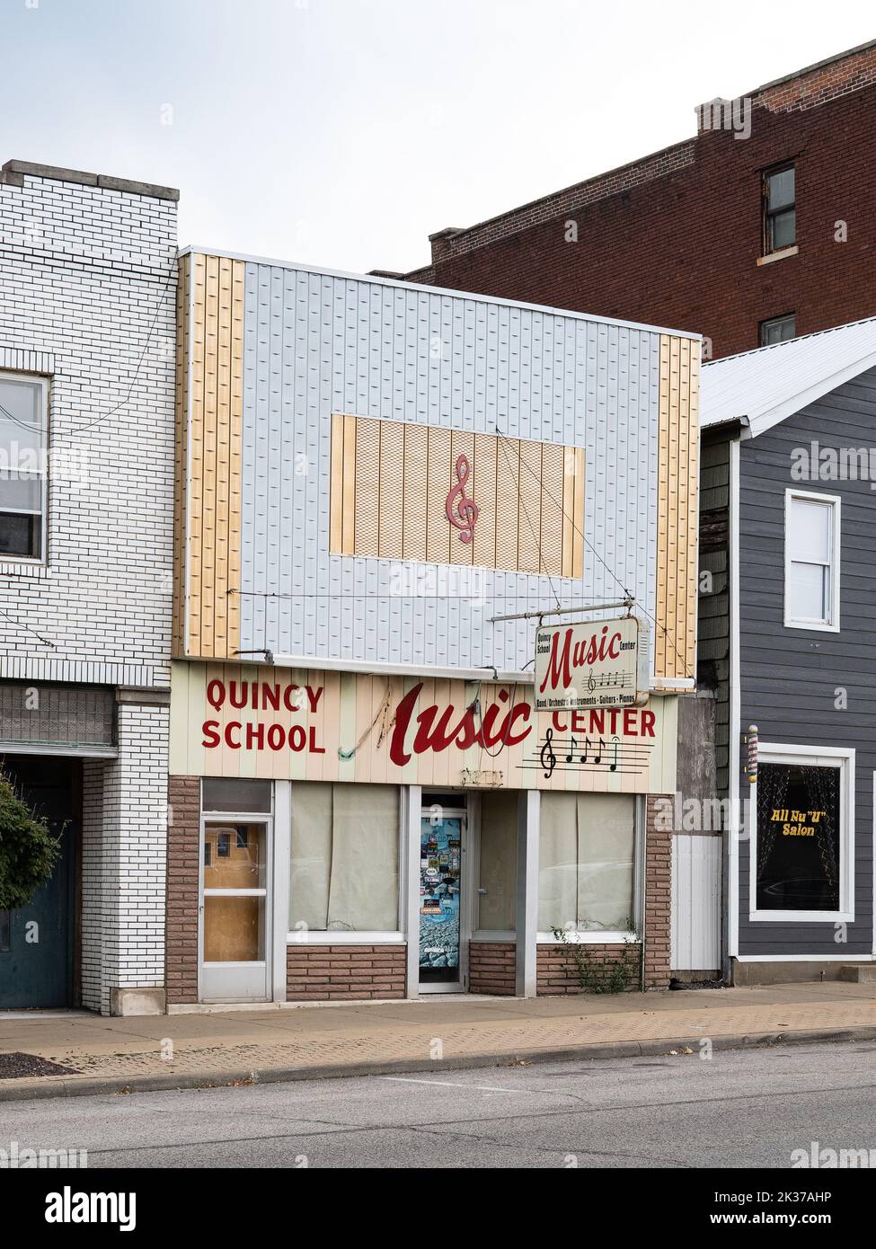 Commercial building in Quincy Stock Photo - Alamy