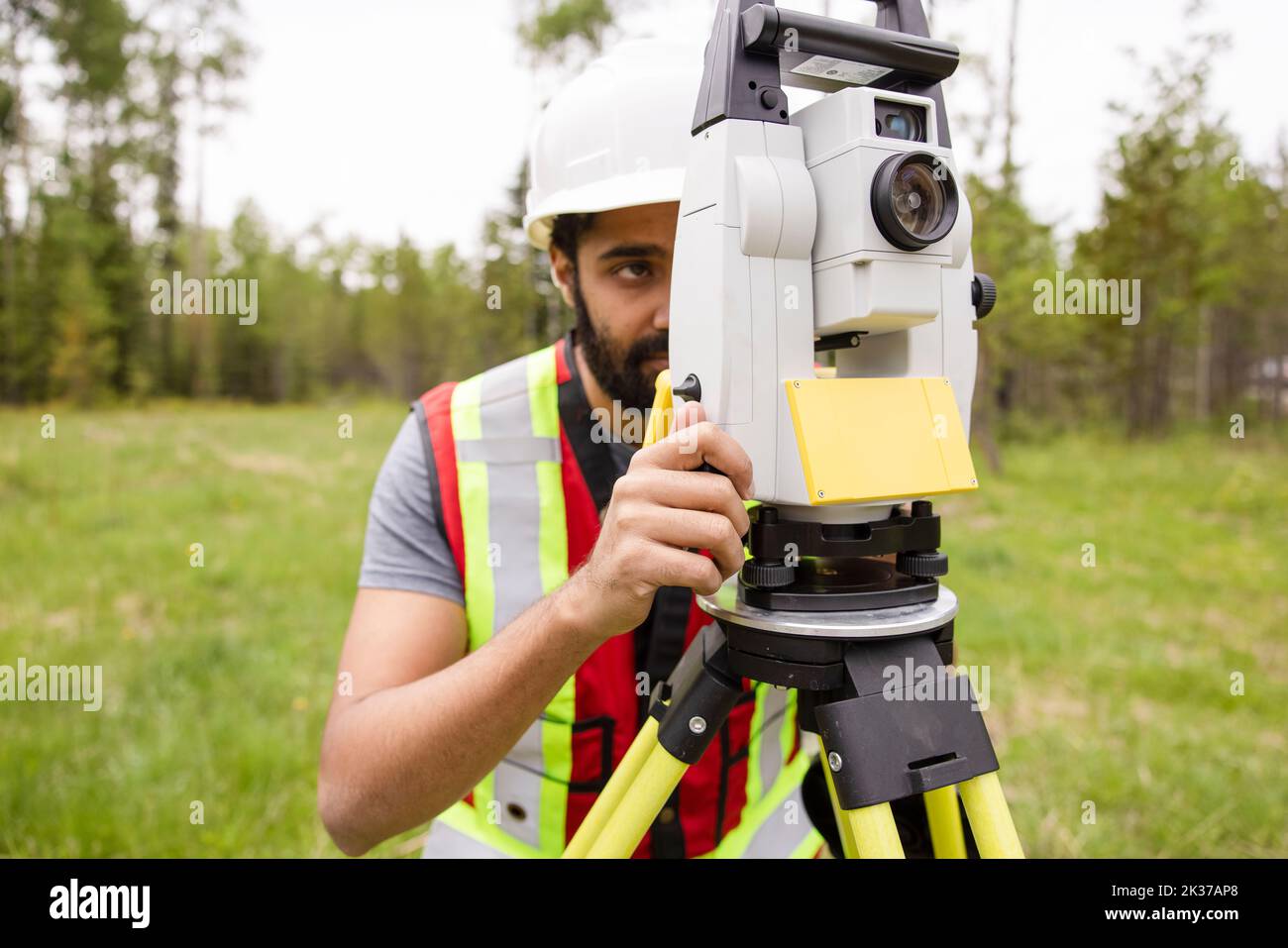 Surveyor theodolite countryside hi-res stock photography and images - Alamy