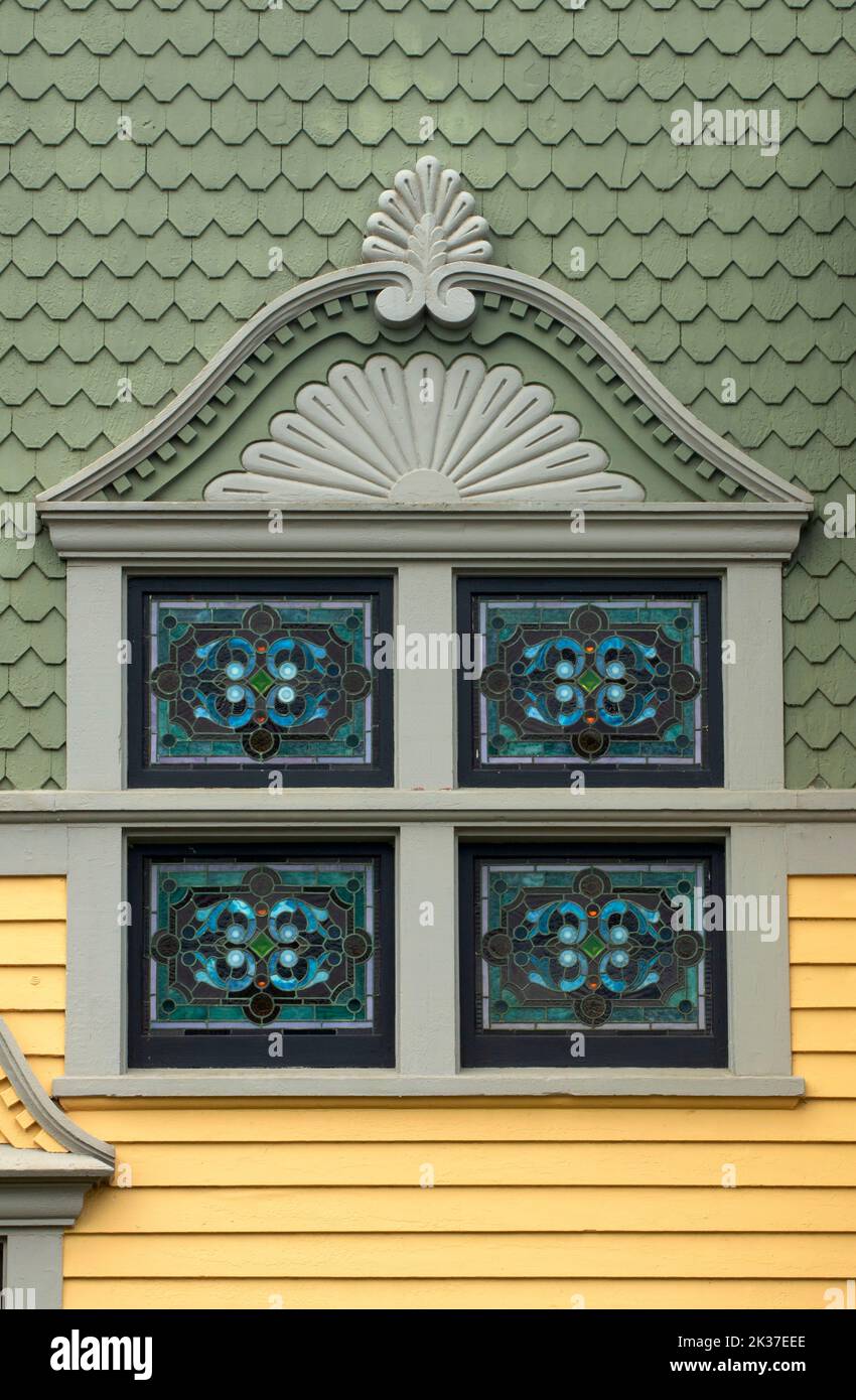 E g ames house hi-res stock photography and images - Alamy