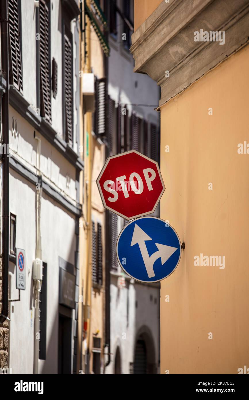 Stop sign in italy hi-res stock photography and images - Alamy