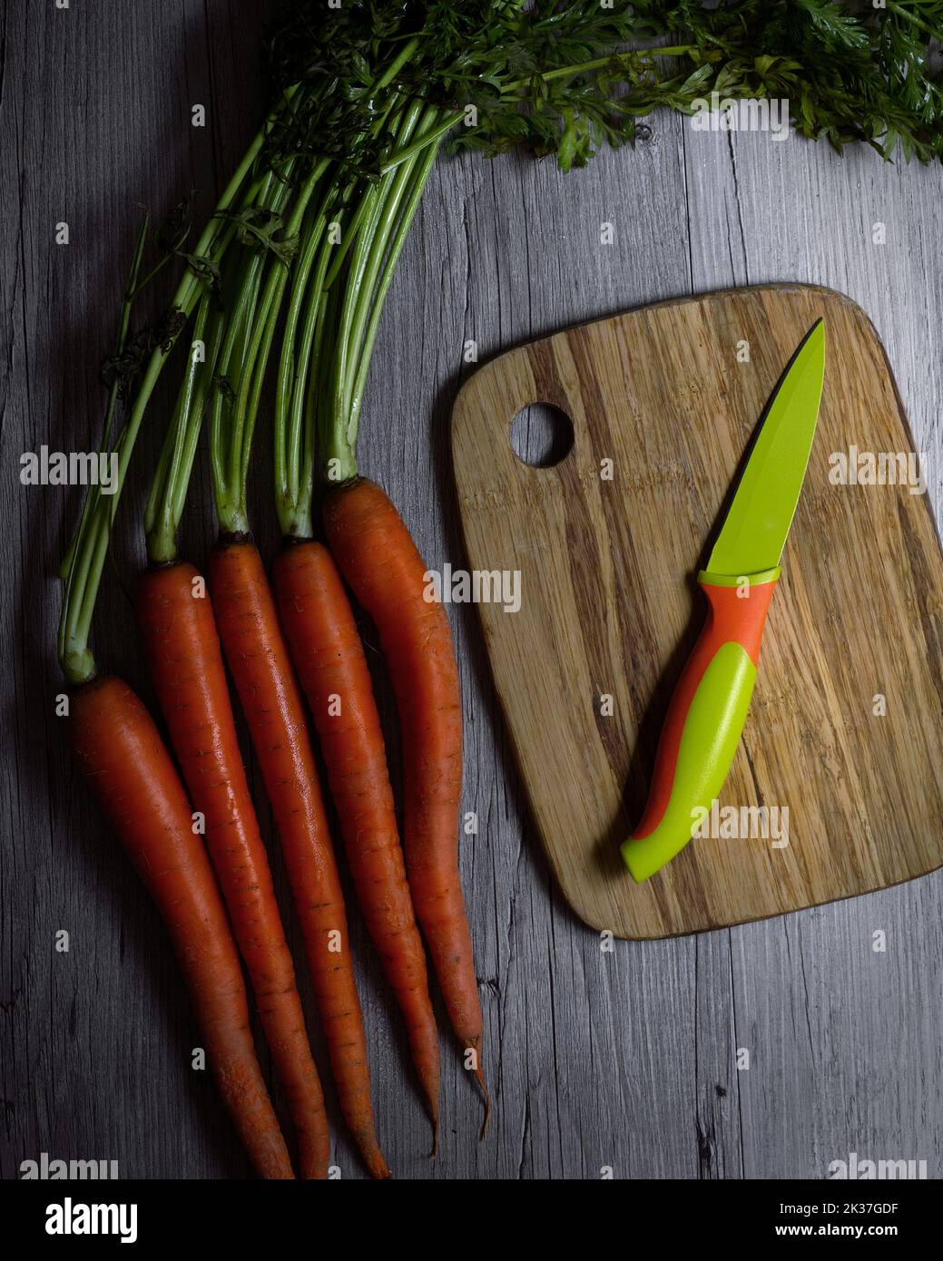 Knife cut carrots hi-res stock photography and images - Alamy