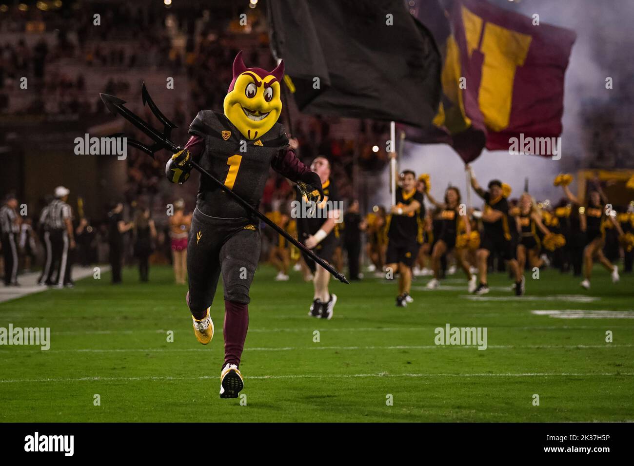 Sparky sun devil stadium hi-res stock photography and images - Alamy