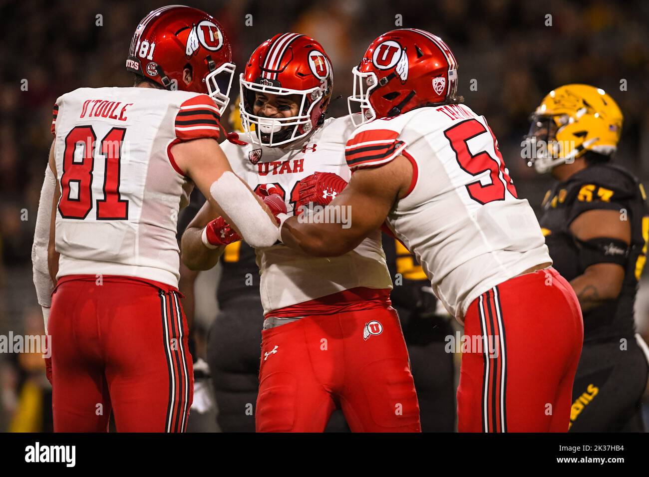 Utah Utes defensive end Gabe Reid (91) celebrates with his teammates ...