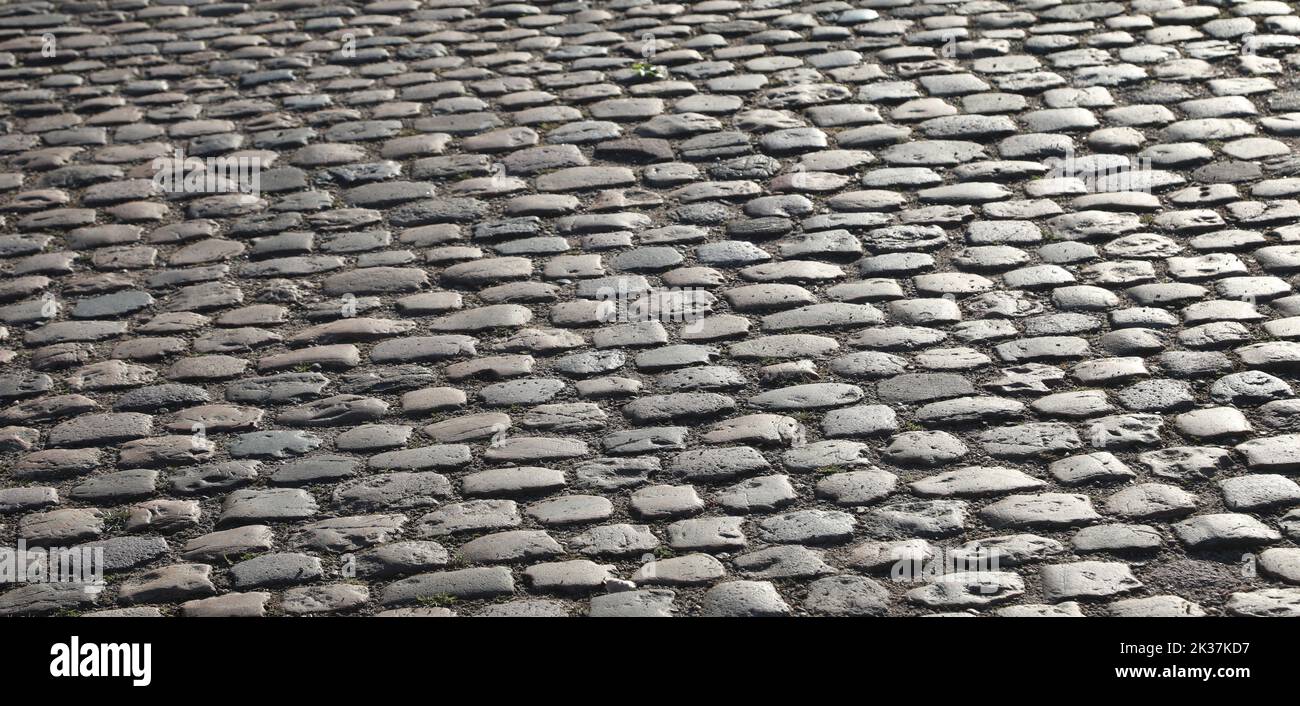 Sett setts cobblestone pavement hi-res stock photography and images - Alamy
