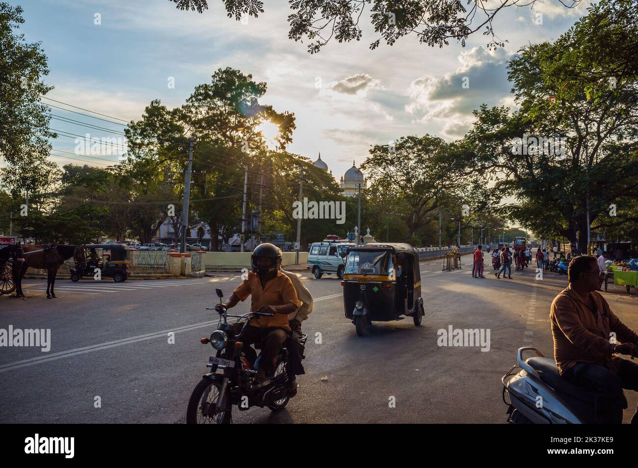 Mysore india cityscape hi-res stock photography and images - Alamy