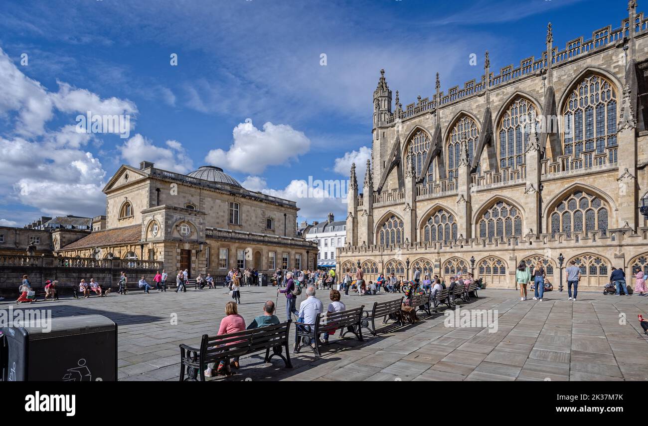 Bath Abbey and Kingston Parade with busker performing in Bath, Avon, UK ...