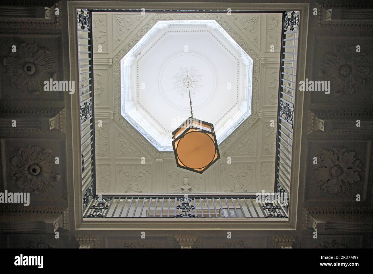 Maister House, Kingston upon Hull Stock Photo - Alamy