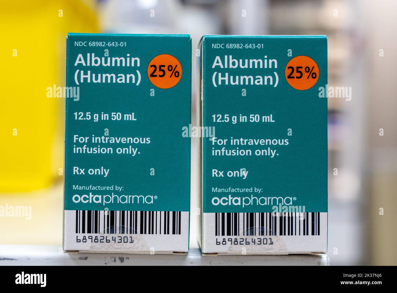 Albumin injection hi-res stock photography and images - Alamy