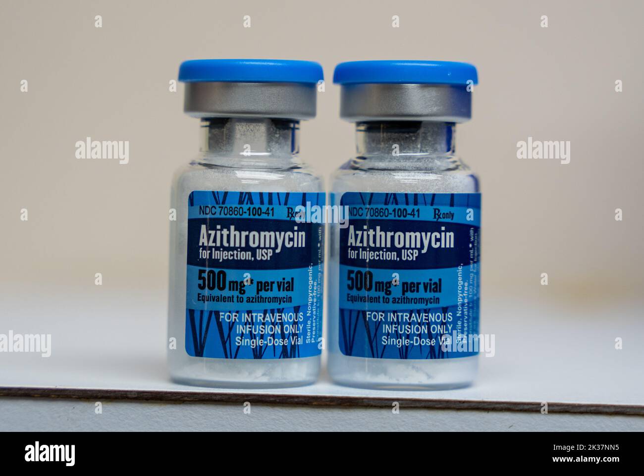 Azithromycin hi-res stock photography and images - Alamy