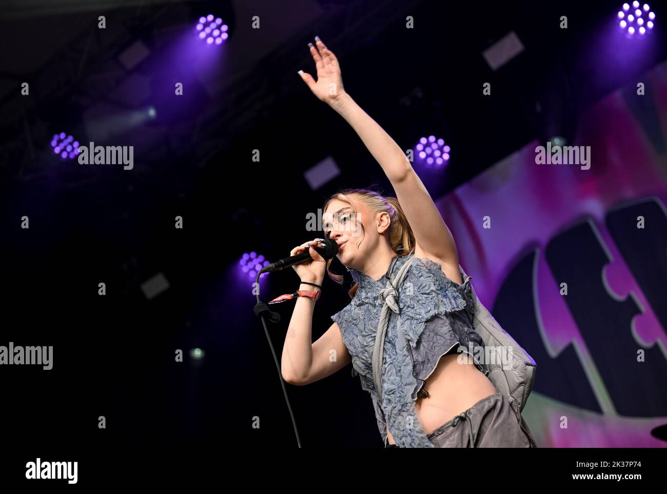 Berlin, Germany. 25th Sep, 2022. The singer Leepa is on stage at the ...