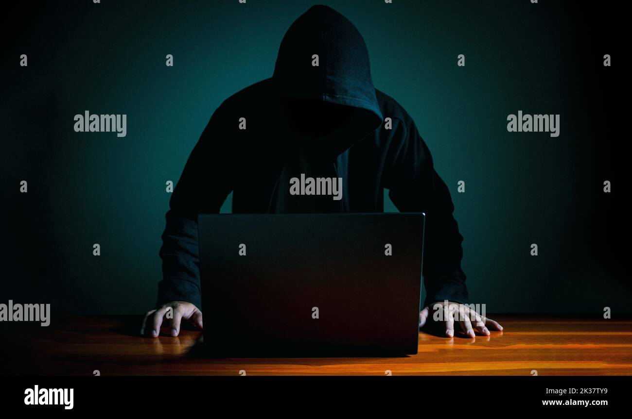 Hackers hi-res stock photography and images - Alamy